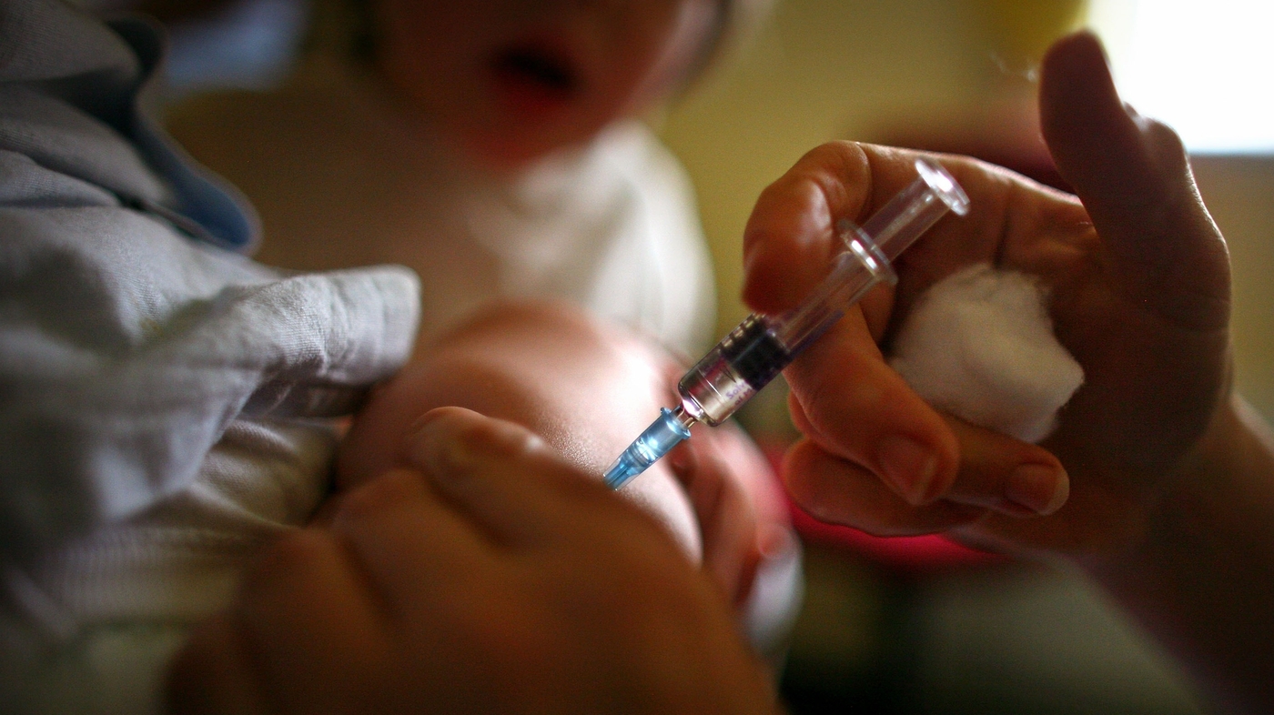 Number Of Early Childhood Vaccines Not Linked To Autism : Shots ...