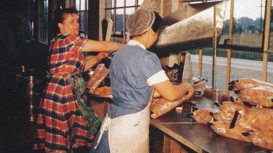 67 Years Of Potato Chip Innovation, In 5 Animated GIFs : Planet Money : NPR