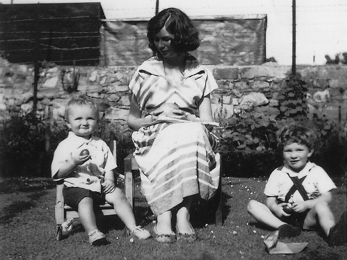 'Country Girl' Edna O'Brien On A Lifetime Of Lit, Loneliness And Love : NPR