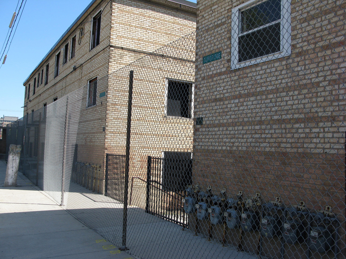 In Chicago, Public Housing Experiment Enters New Phase : NPR