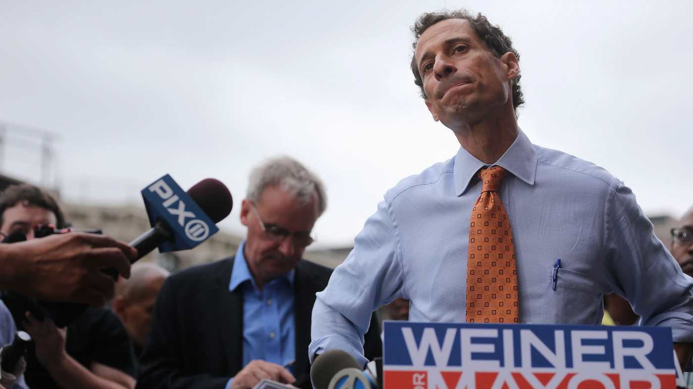 As His Campaign Craters, Weiner Picks Fight Over Flight : It's All ...