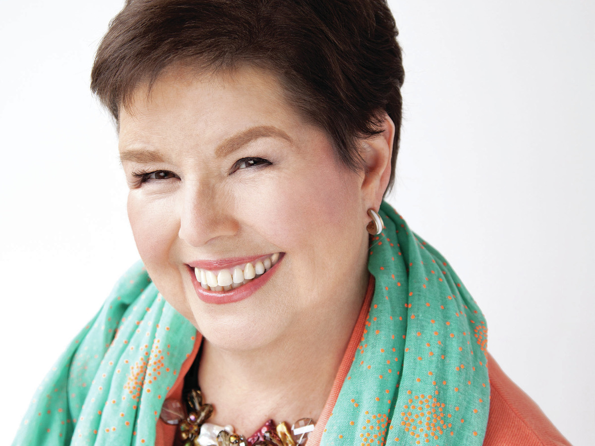Debbie Macomber, 'Reigning Queen' Of Women's Fiction Holds Court At Fan ...