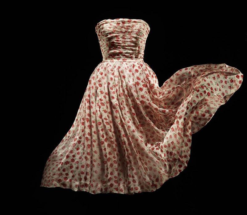 Exhibit Explores How Dior's Designs Echo Impressionist Paintings : NPR