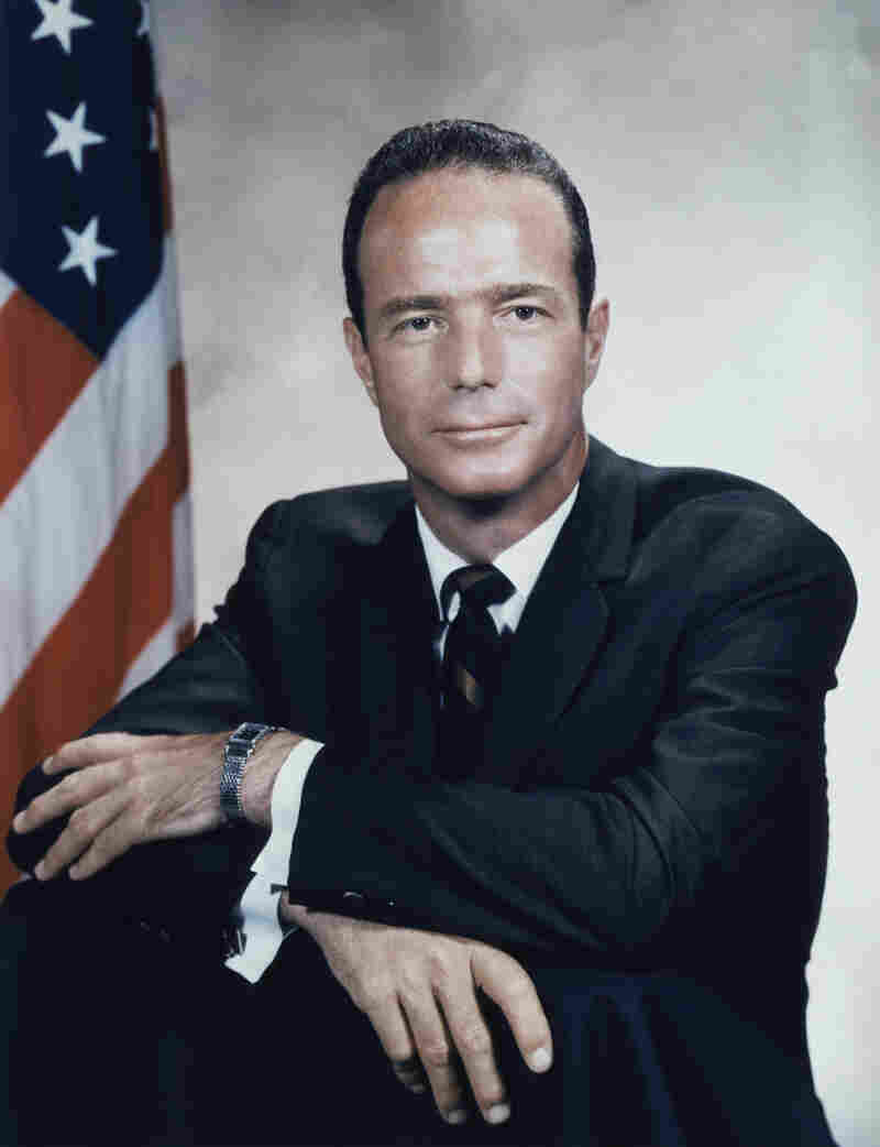 Scott Carpenter, Second American To Orbit Earth, Dies : The Two-Way : NPR