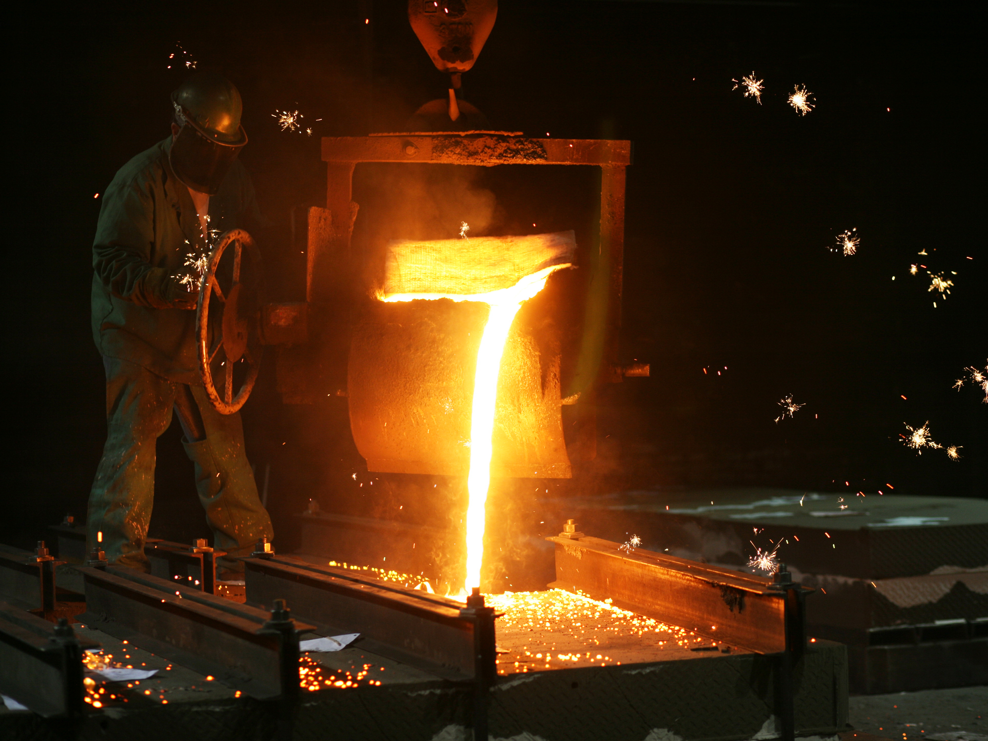 In The Heat Of The Foundry, Steinway Piano 'Hearts' Are Made | NCPR News
