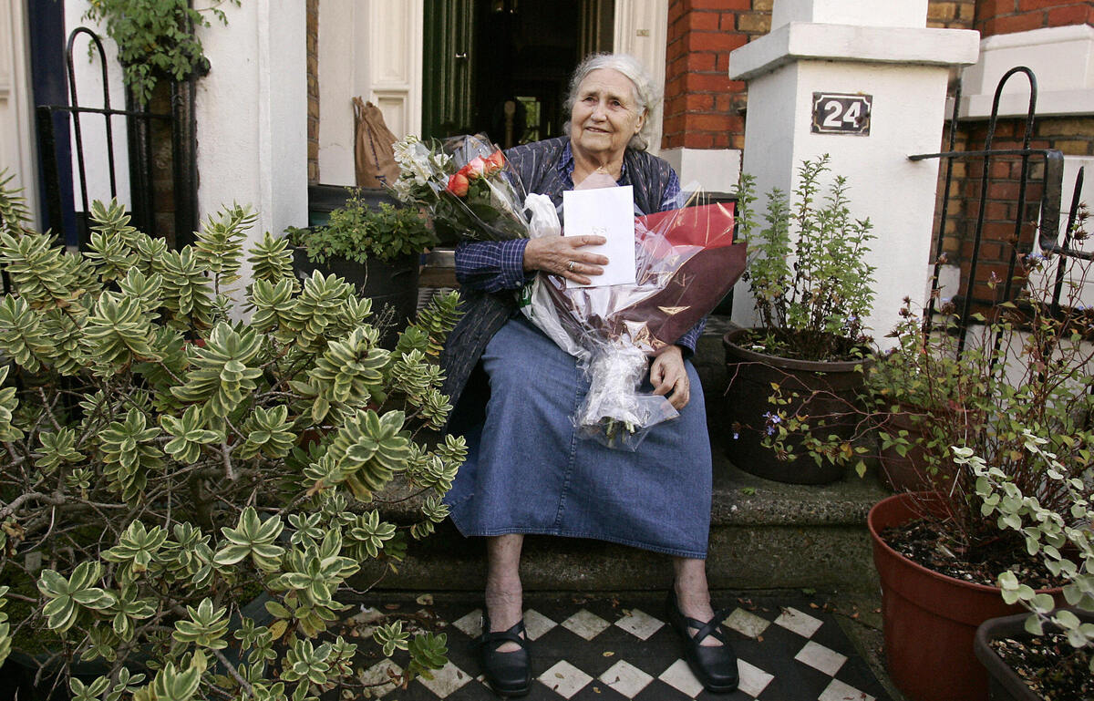 Book News: Remembering Doris Lessing, A Contrarian Who 'Went For Broke ...