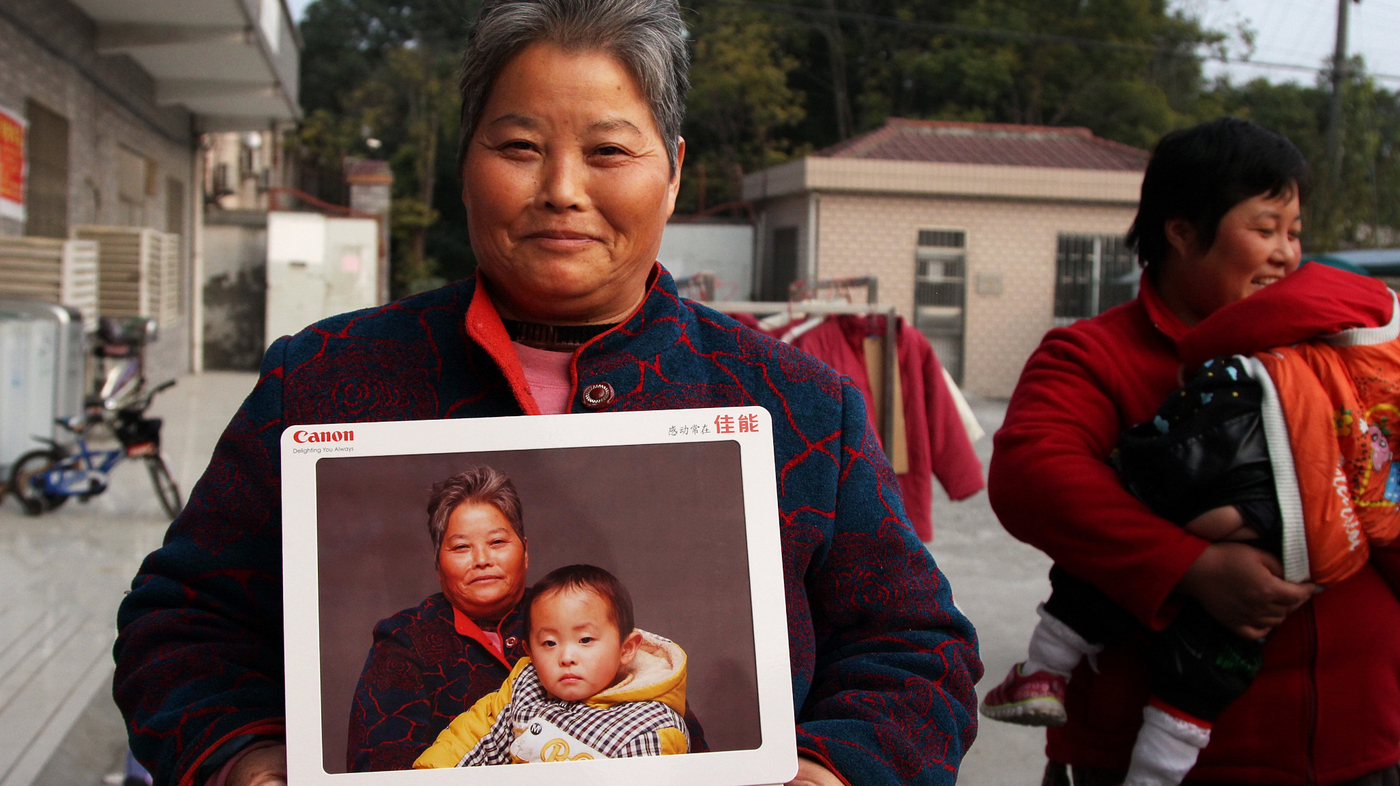 For Working-Class Chinese, 'Picture Day' Is A Rare Treat : NPR
