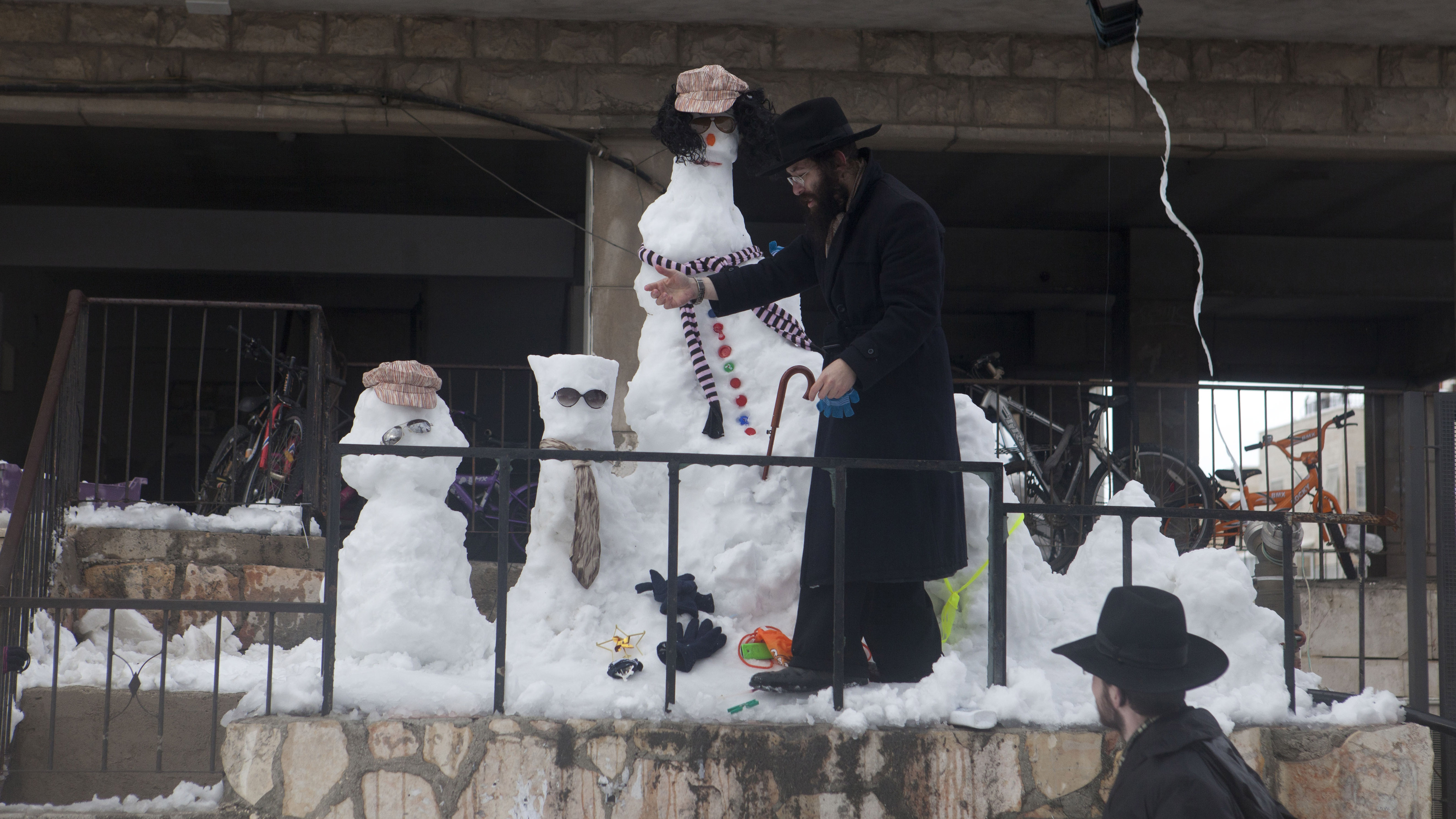 A Winter Storm Brings Misery, Rare Snow To Mideast | NCPR News