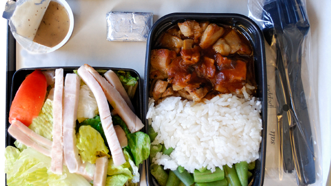 Flying This Holiday? Here Are A Few Tips To Survive Airline Food : The ...