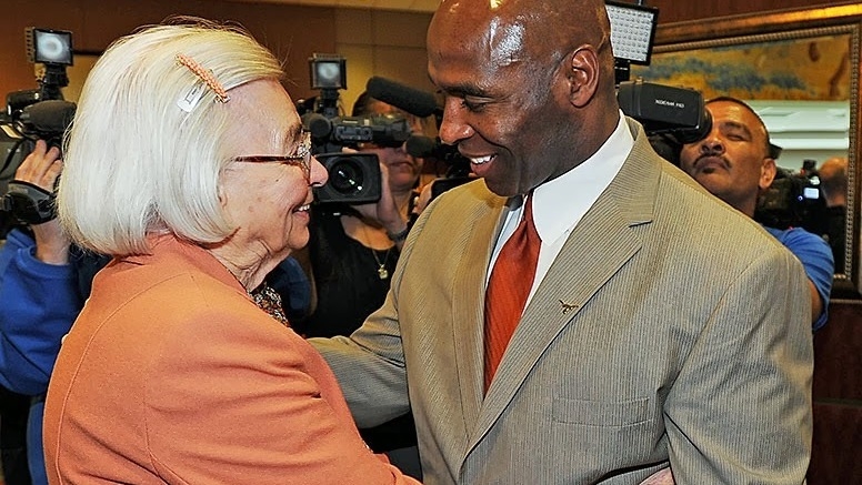 Texas Hires Coach Charlie Strong, And History Is Close At Hand : The ...