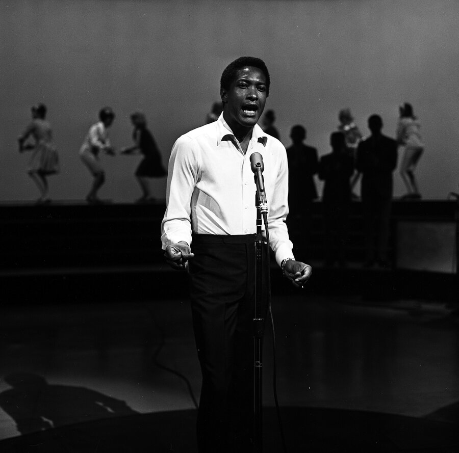 Sam Cooke in 1964, performing on the ABC variety show Shindig | Sam ...
