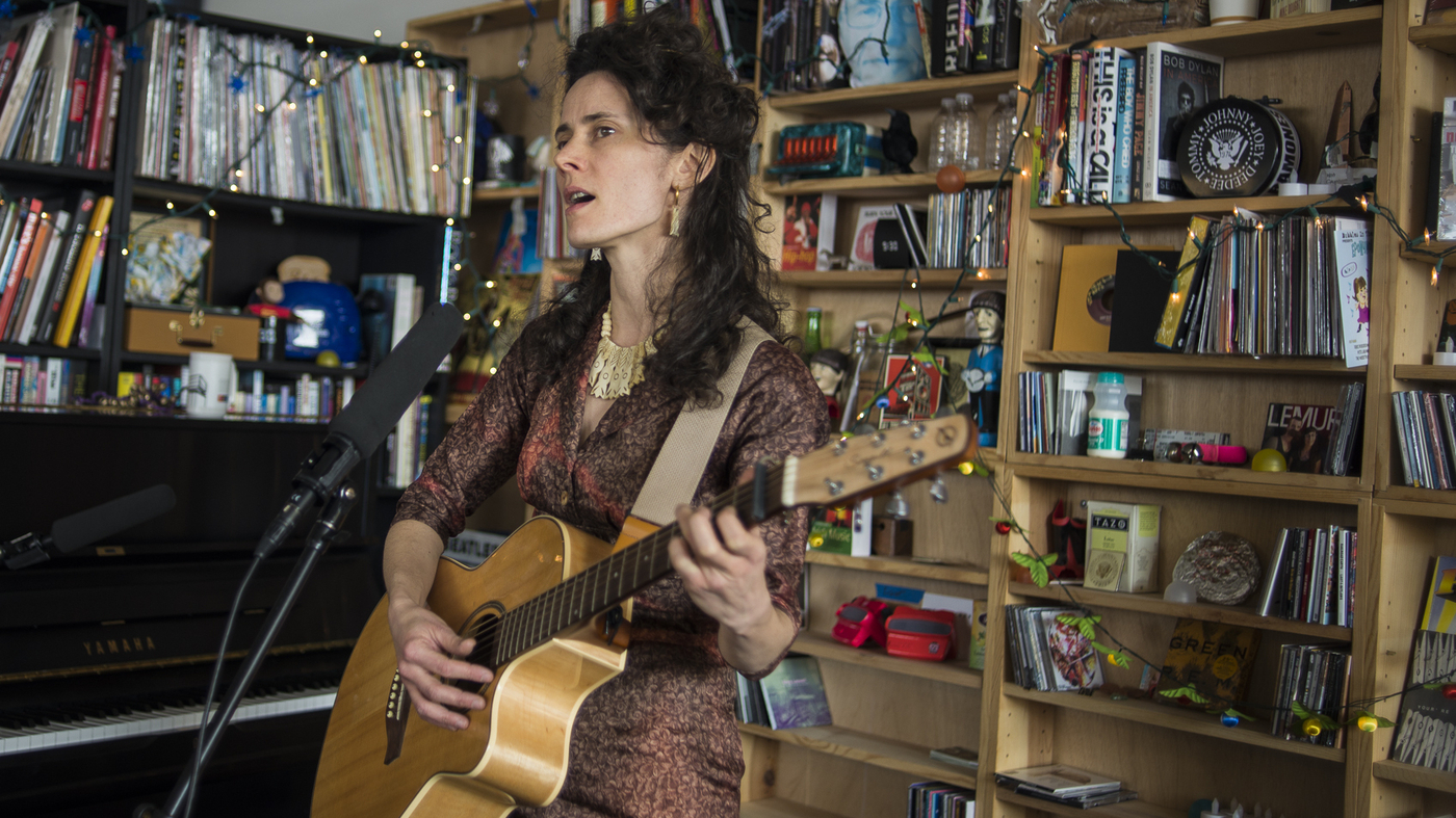Diane Cluck: Tiny Desk Concert : NPR