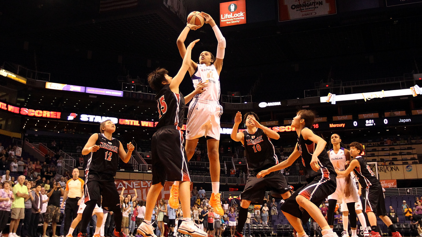 Coming Out In Basketball: How Brittney Griner Found 'A Place Of Peace ...