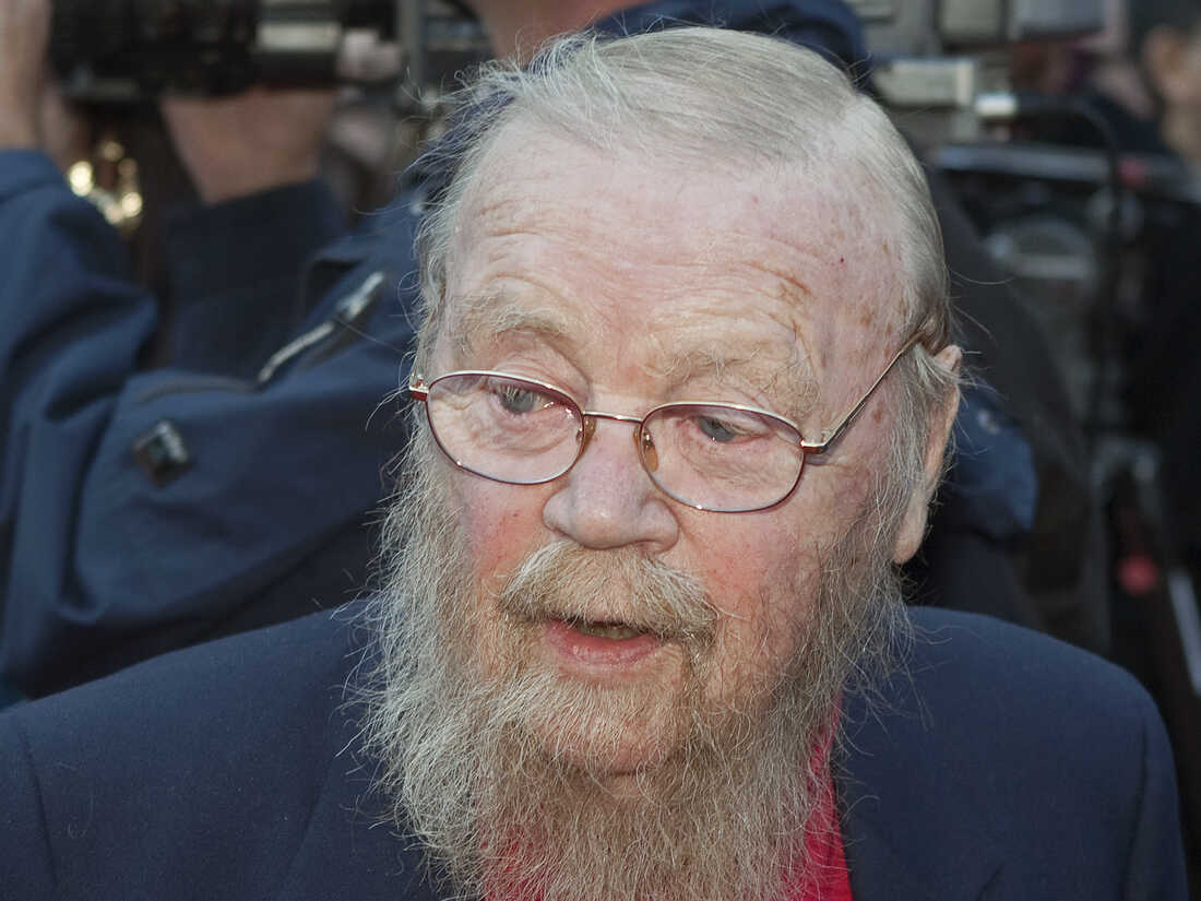 Author Farley Mowat, Who Wrote 'Never Cry Wolf,' Dies At 92 : The Two ...