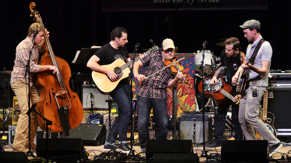 The Infamous Stringdusters On Mountain Stage : NPR