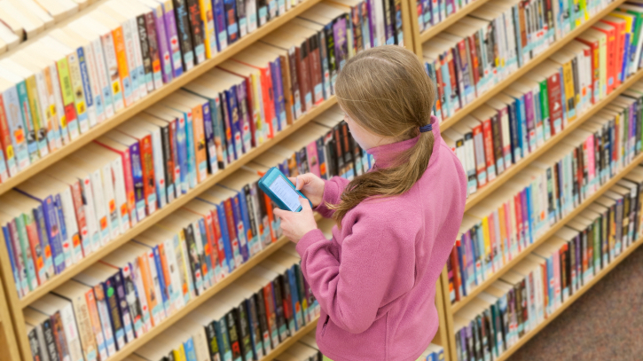 How A Text Message Could Revolutionize Student Aid : NPR Ed : NPR