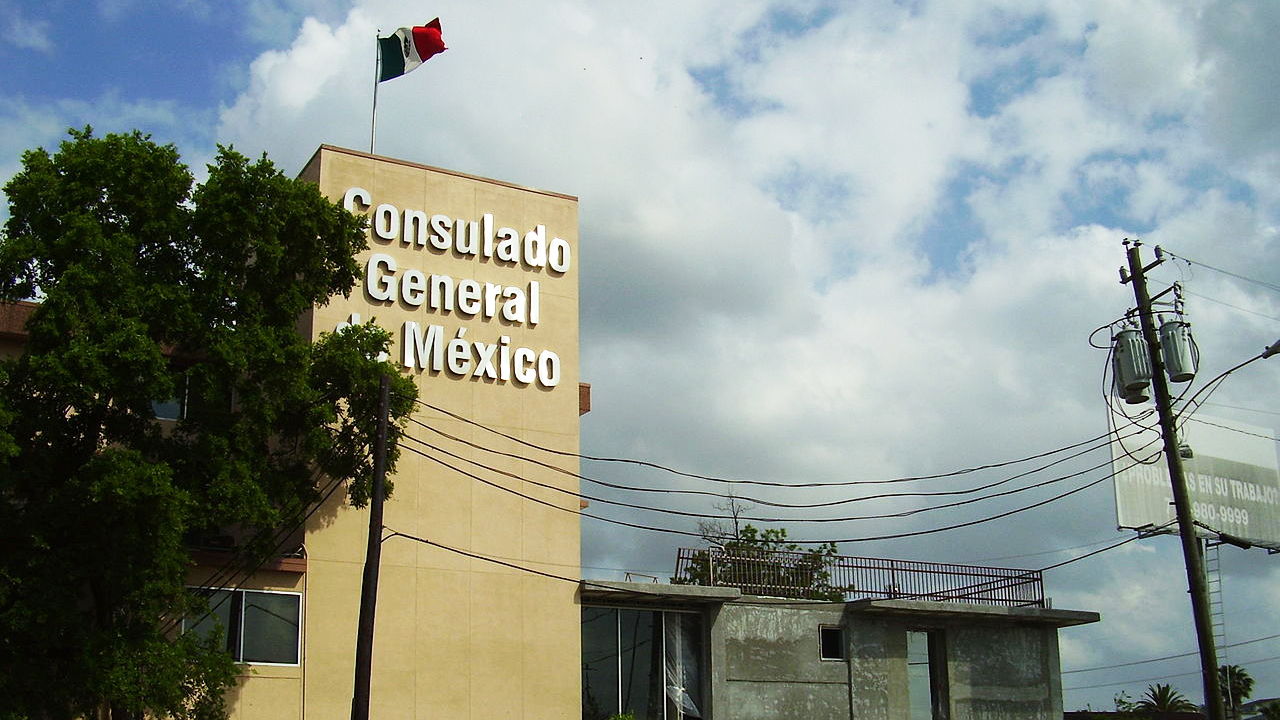 Mexico Pays To Help Its Citizens Avoid Deportation From The U.S. : Code ...