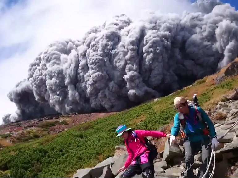 Hiker Catches Volcano's Eruption On Video, And Is Overtaken By Ash ...