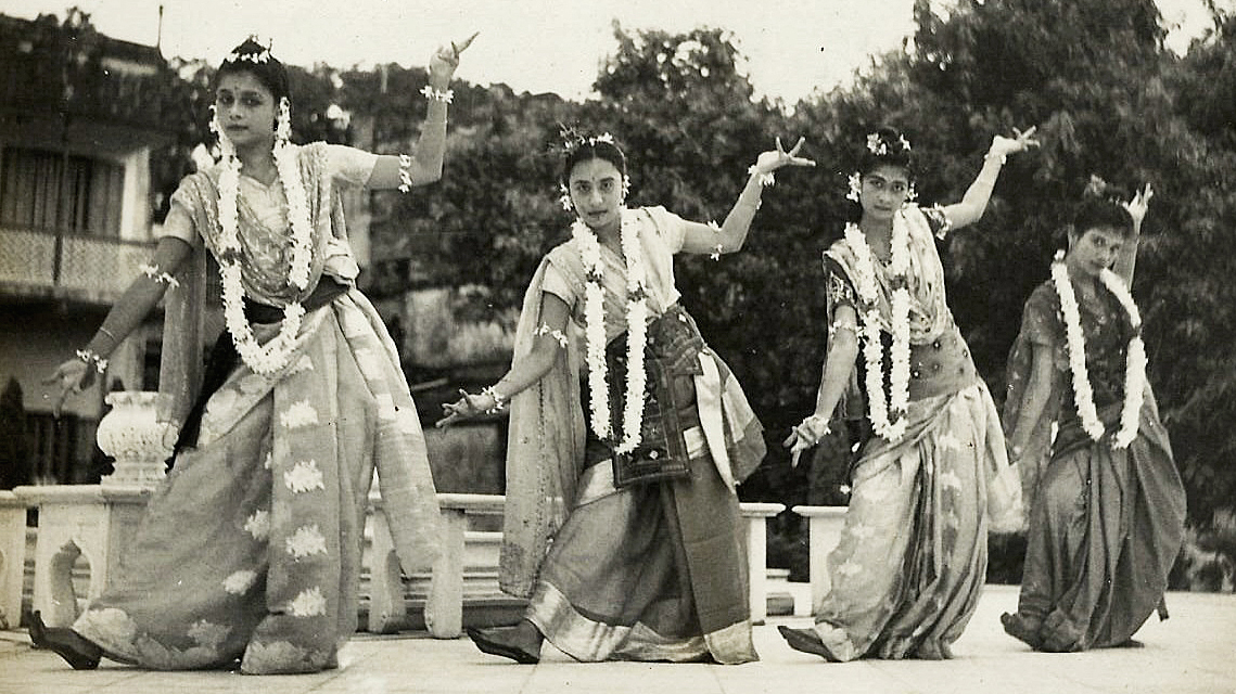 Love Is Saying 'Sari': The Quest To Save A South Asian Tradition ...
