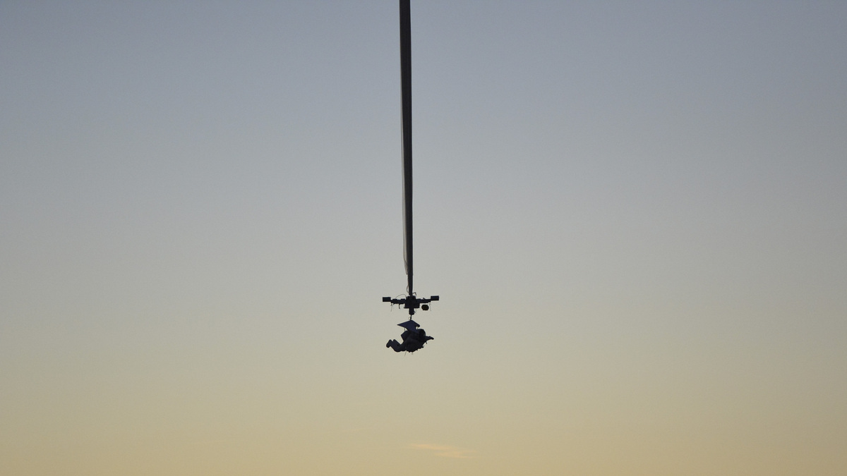 'Near-Space Dive' Sets New Skydive Record, 25 Miles Above Earth : The ...