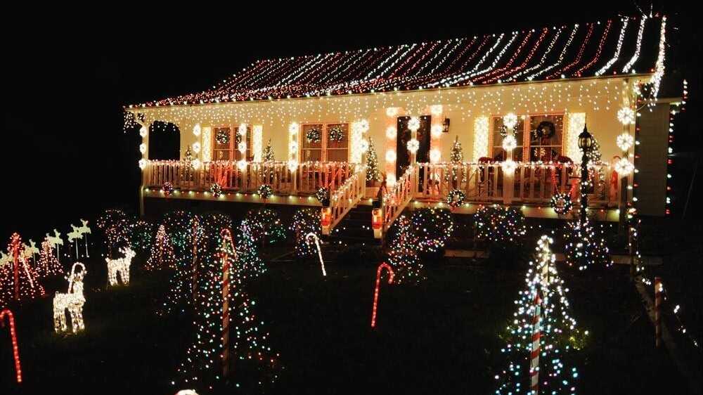 Watts Going On: The Gaudy Excess Of 'The Great Christmas Light Fight' : NPR