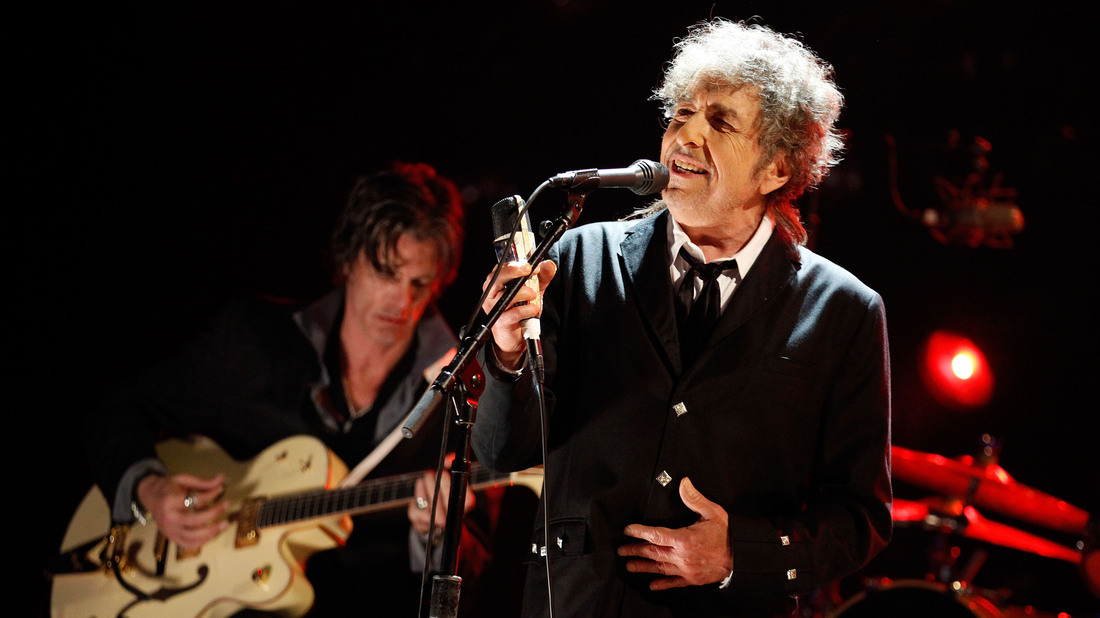 To Promote A New Album, Bob Dylan Gave His Only Interview To ... The ...