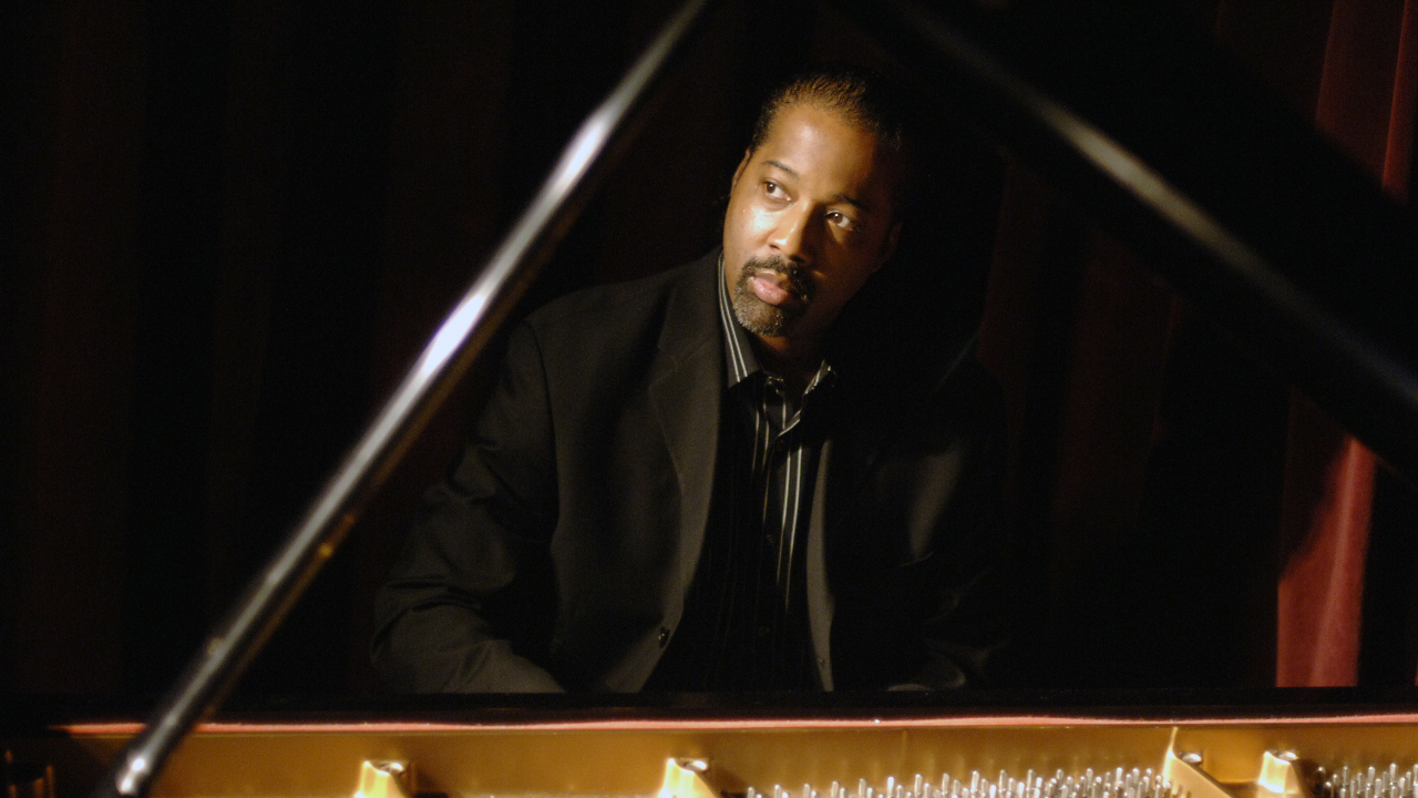 Eric Reed Plays Coleman Hawkins