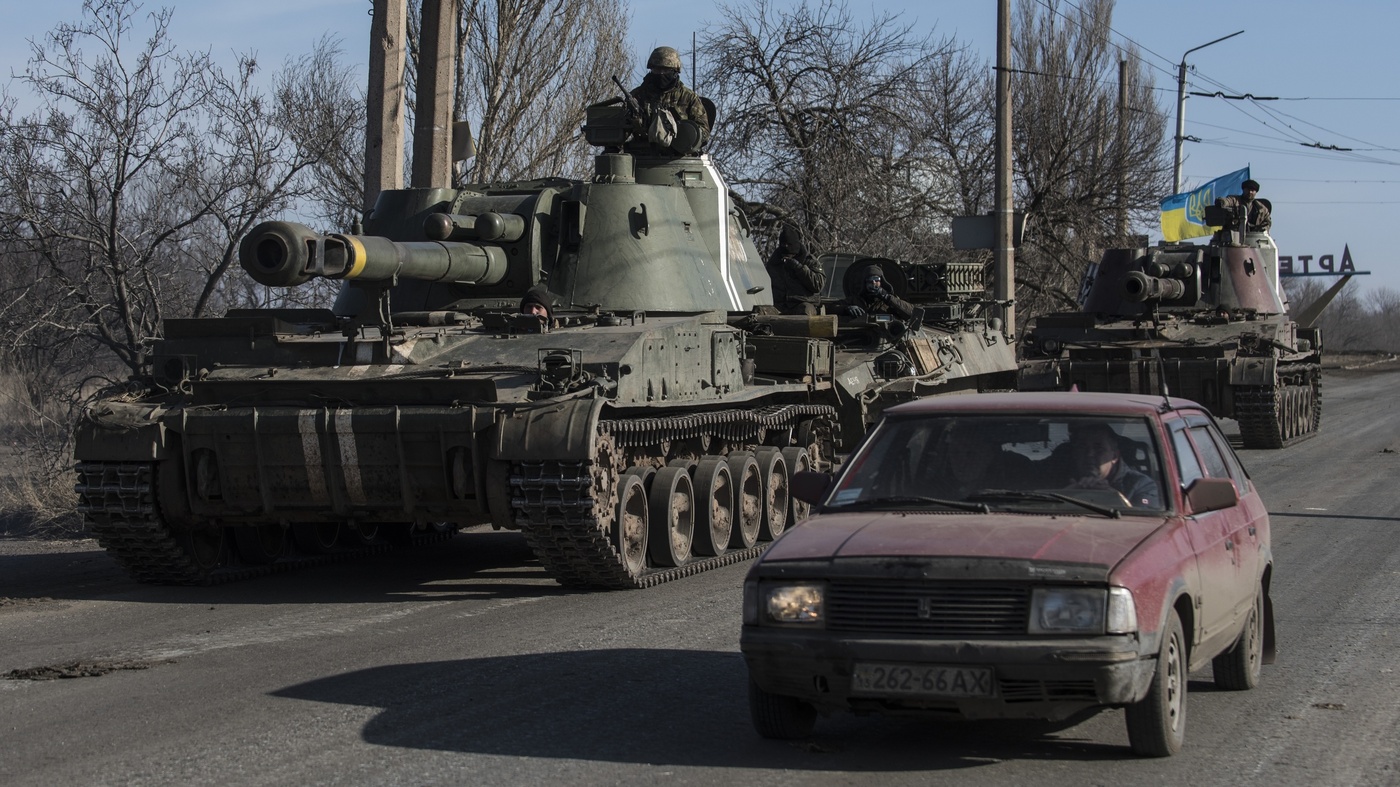 Ukraine Says It Cant Withdraw Weapons Citing Attacks During Truce
