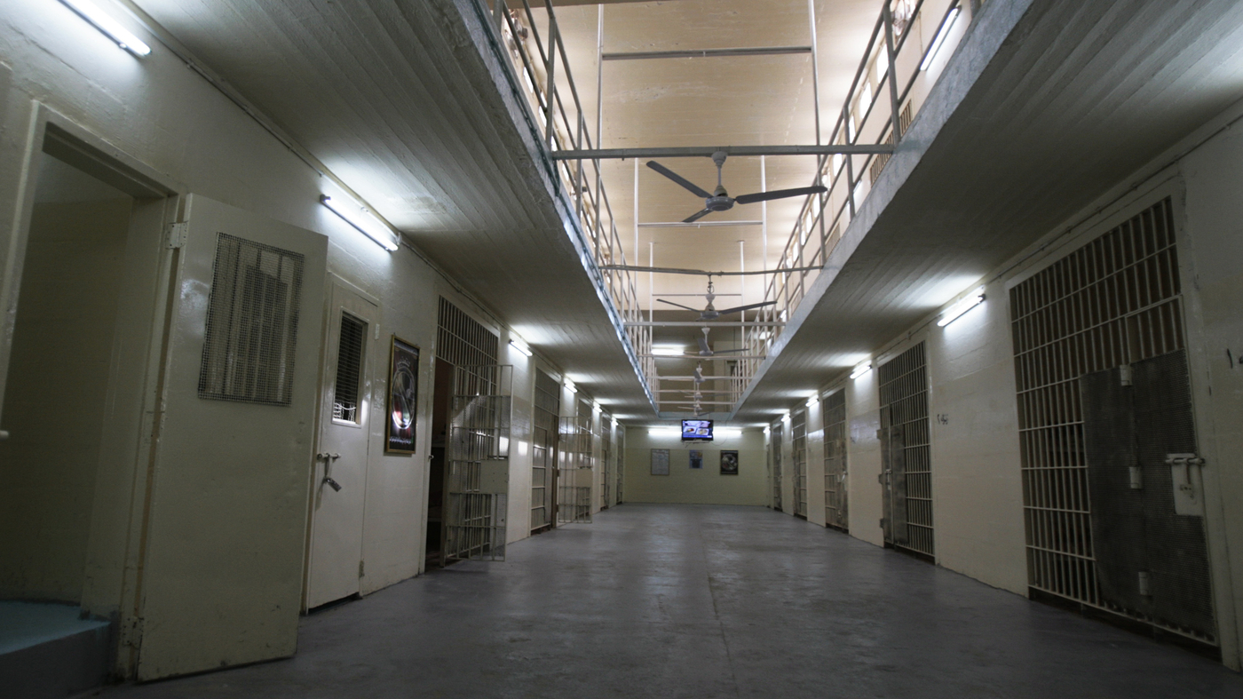 Judge Rules U.S. Must Release Photos Of Prisoner Abuse In Iraq ...