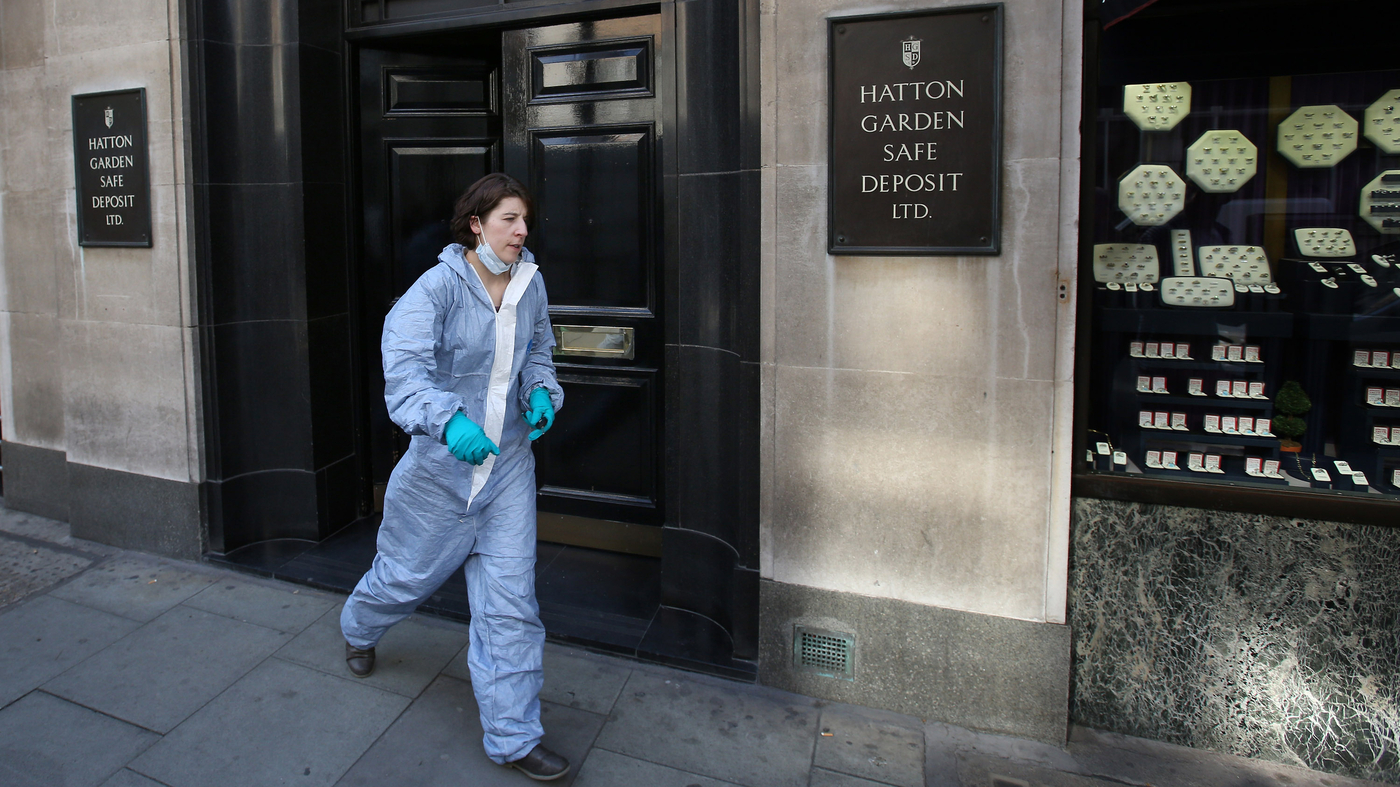 London Thieves Take Up To $300 Million In Gems In Easter Heist : The ...