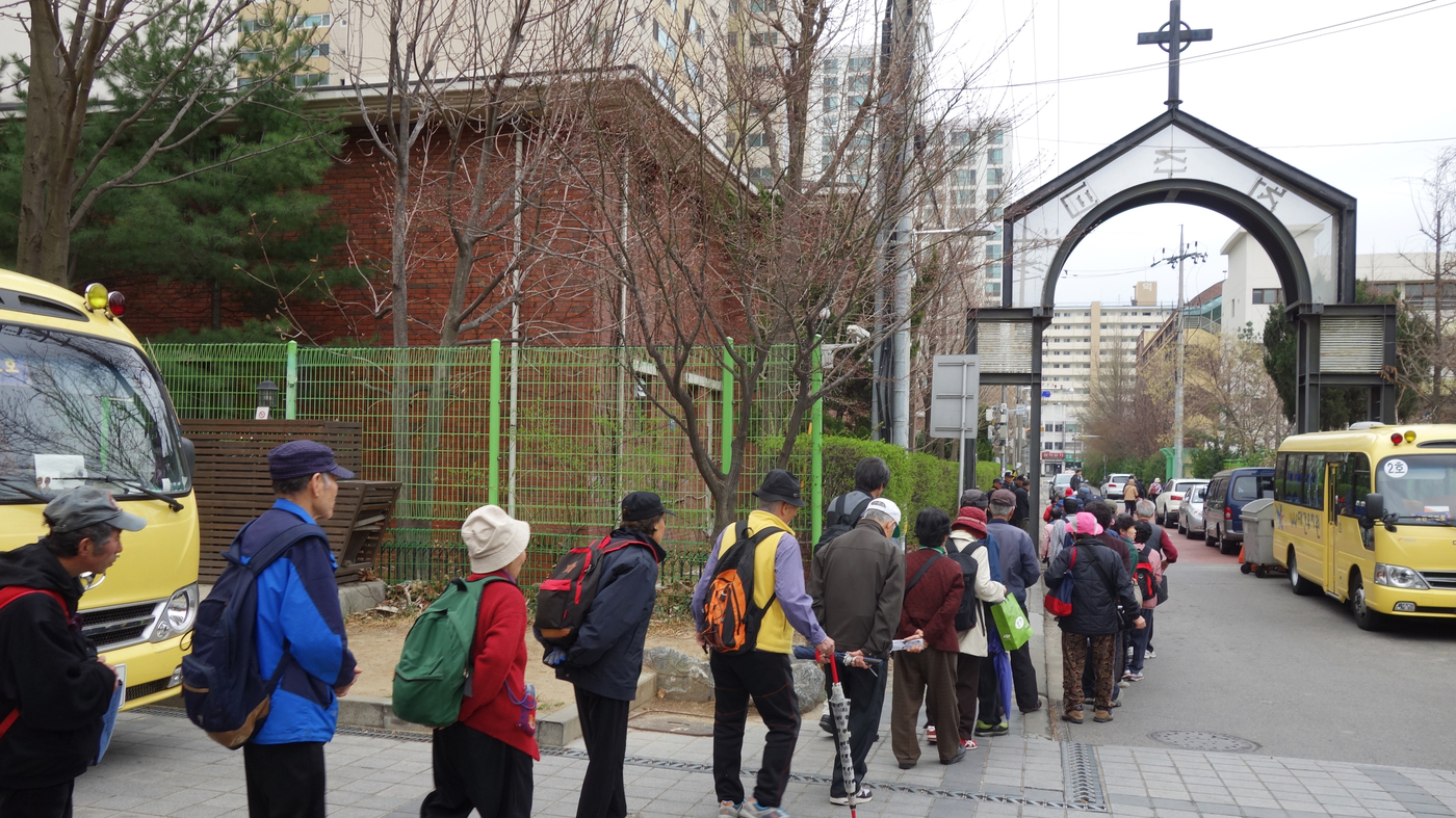 A Forgotten Generation: Half Of South Korea's Elderly Live In Poverty ...