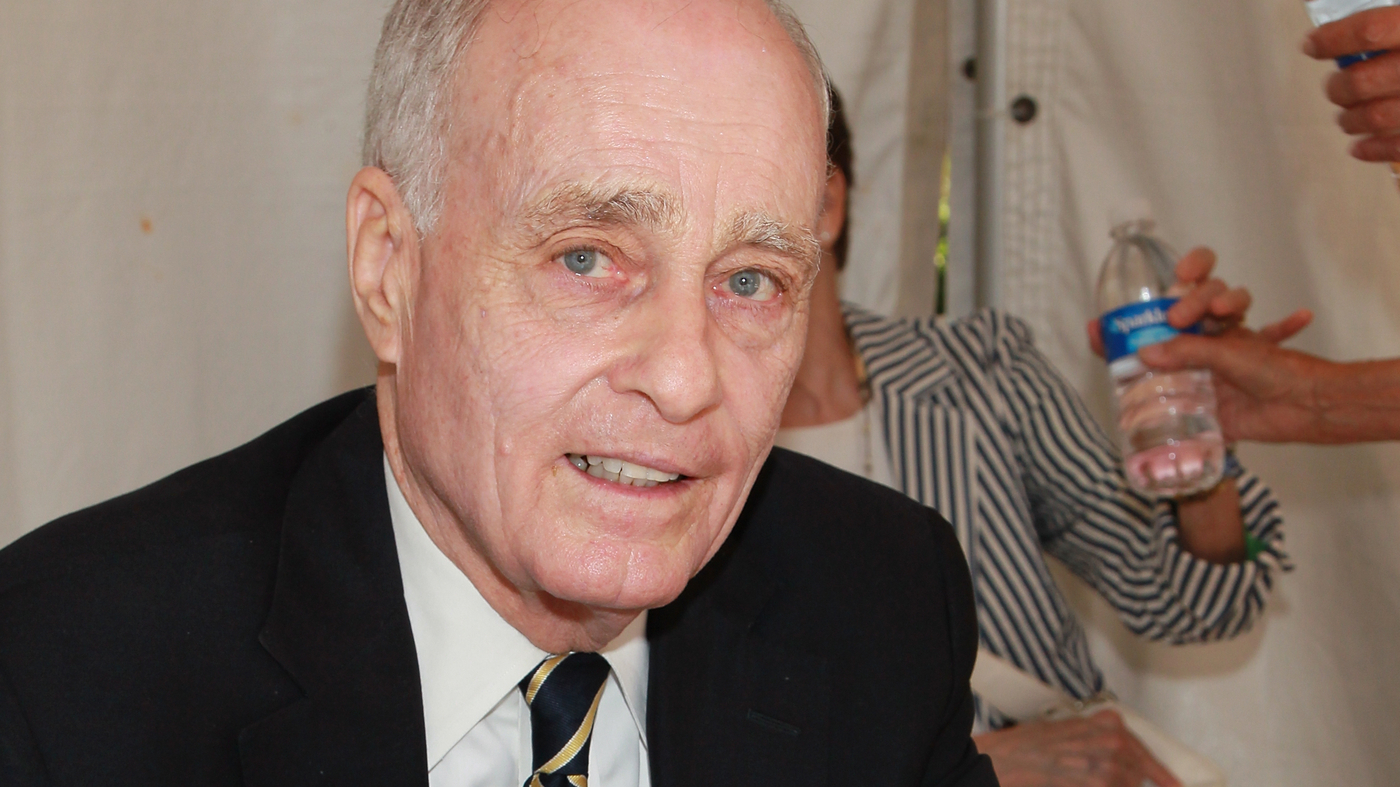 Vincent Bugliosi, Manson Prosecutor And 'Helter Skelter' Author, Dies ...