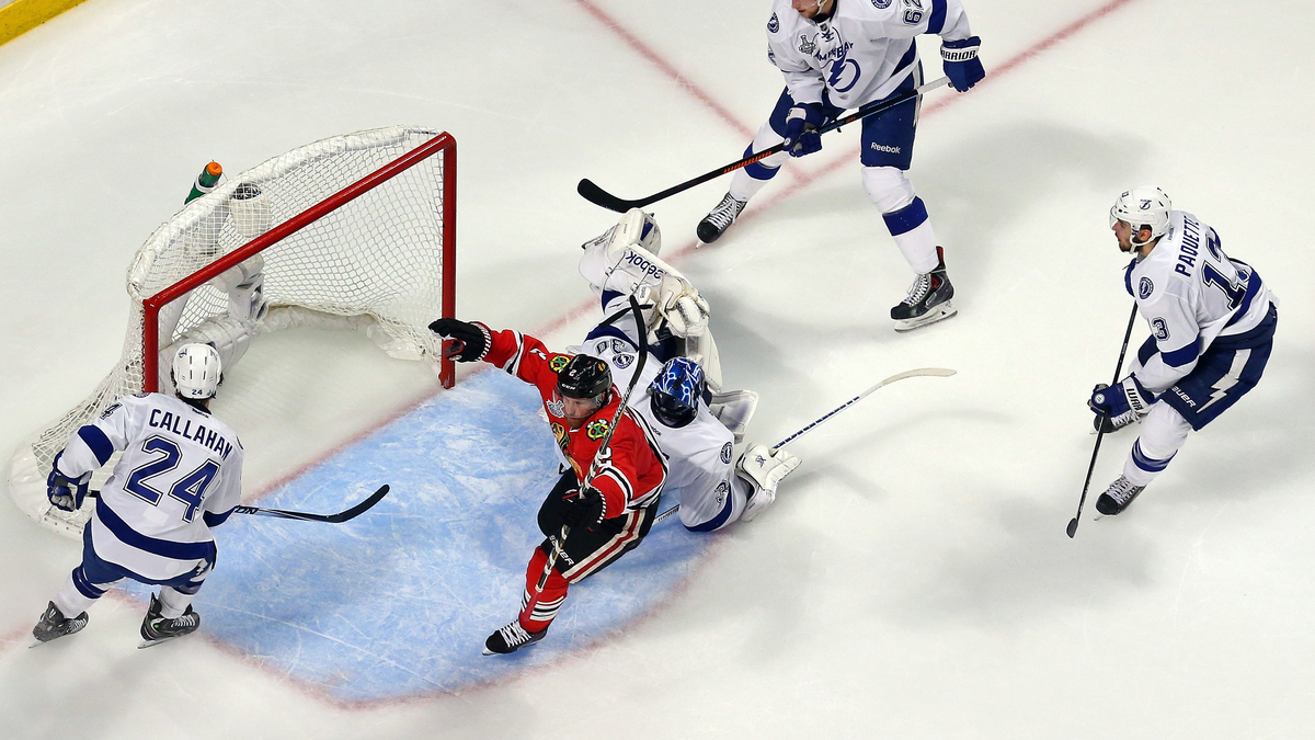 Chicago Blackhawks Take Home 3rd Stanley Cup In 6 Years With 2-0 Win ...