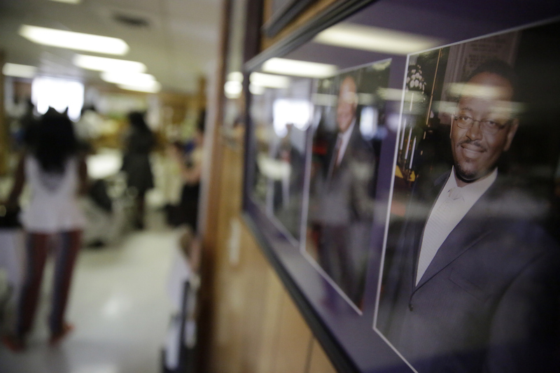 Emotional Service Held At Charleston Church Days After Shootings : The ...