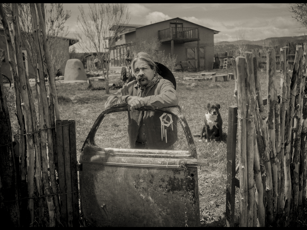 Jesus In A Lowrider: El Rito's Santero Carves Saints In Modern Clothing ...