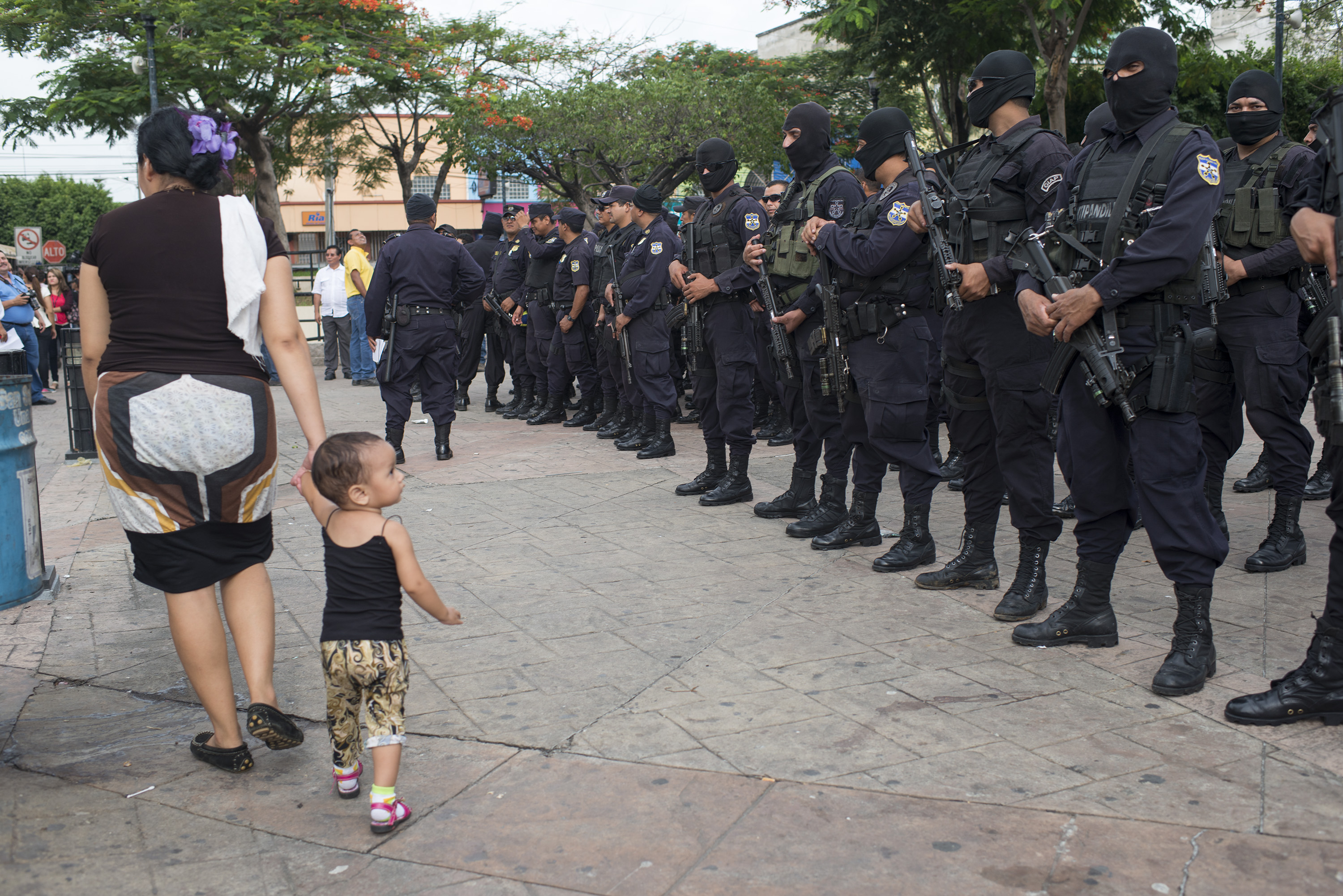 Gangs Demand That San Salvador's Buses Stop Running, But Why? | NCPR News