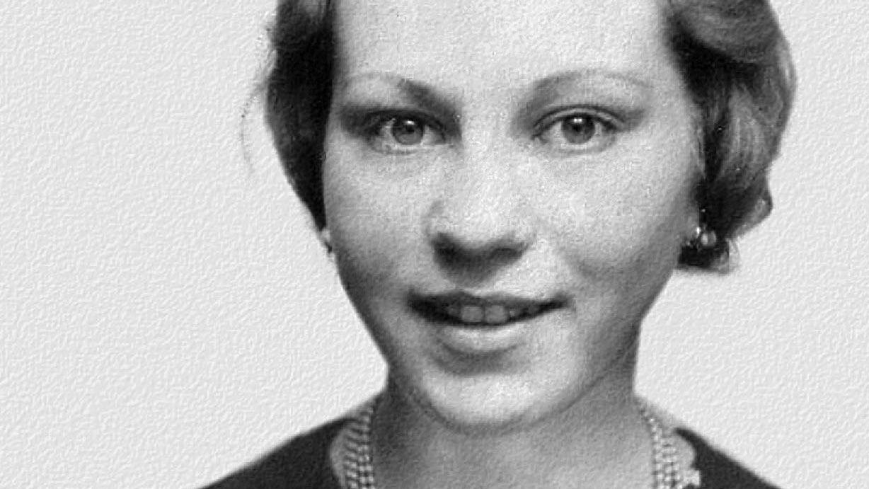 A Young Woman Goes 'Underground In Berlin' To Escape The Holocaust : NPR