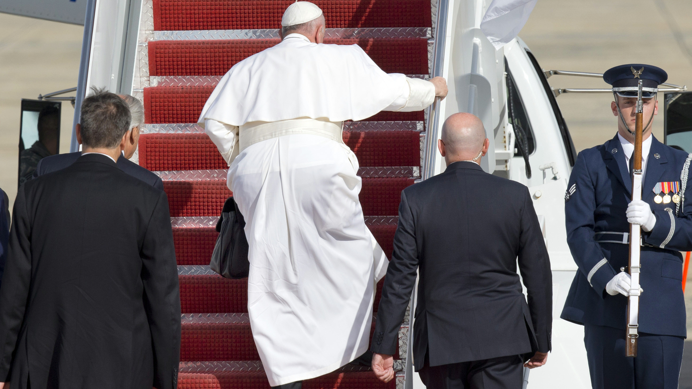 Pope Francis Bids Ciao To D.C., Bound For New York City : The Two-Way : NPR
