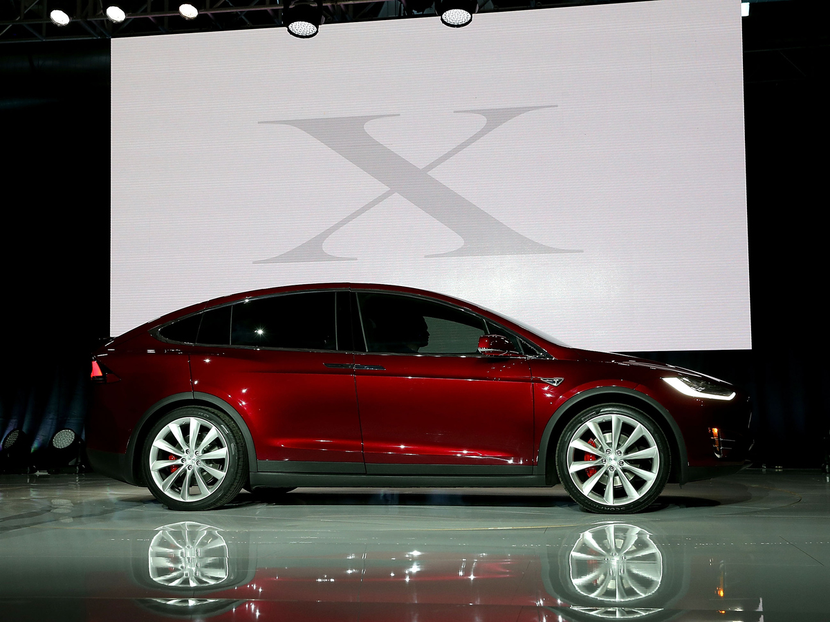Tesla Unveils Its Model X, Complete With A 'Bioweapon Defense' Button ...