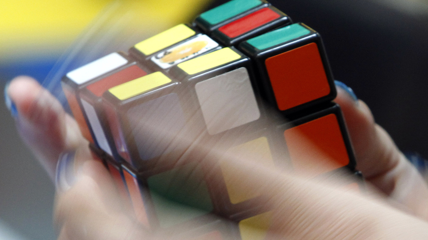 WATCH: Teen Solves Rubik's Cube In Record Time; Fellow 'Speed Cubers ...