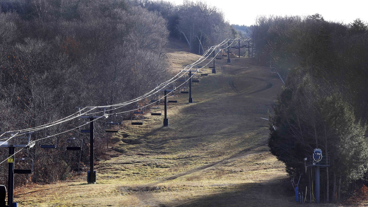 Snowless Ski Resorts Offer Hiking, Mini Golf — Or Pleas For Donations ...