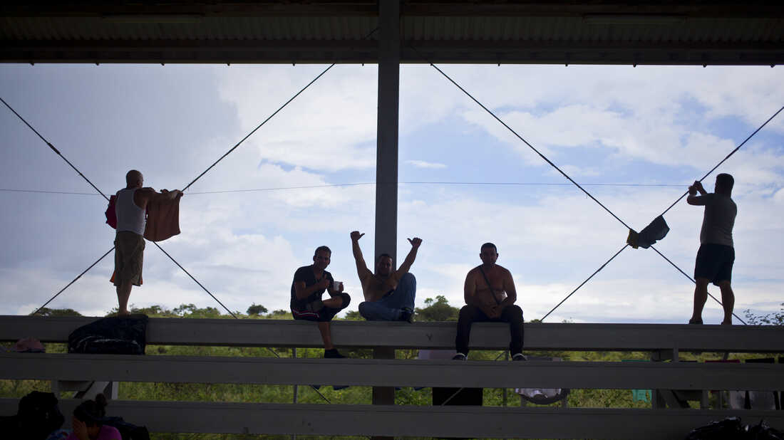 Cuban Immigrants Flow Into The U.S., Fearing The Rules Will Change ...