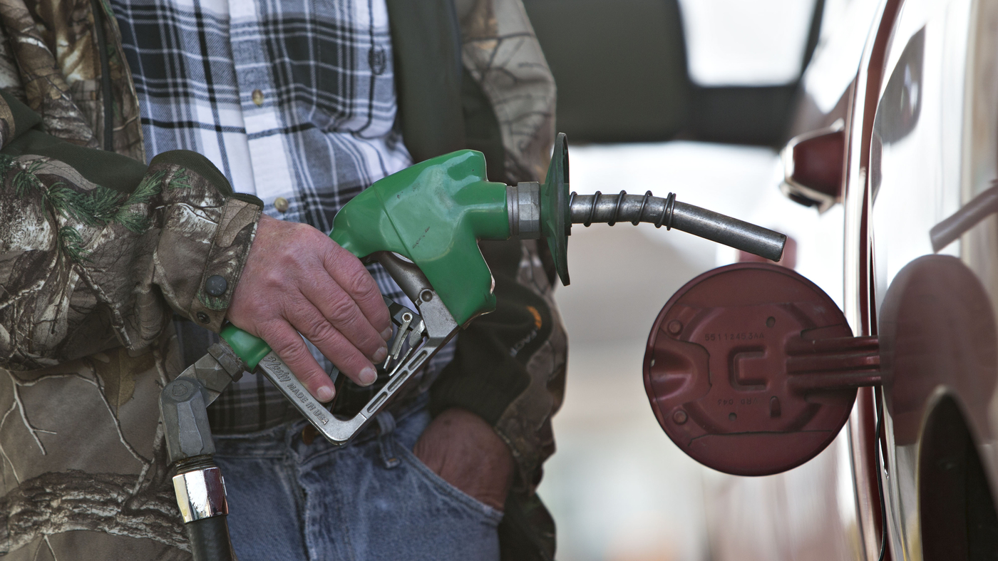 $1.22 A Gallon: Cheap Gas Raises Fears Of Urban Sprawl : NPR