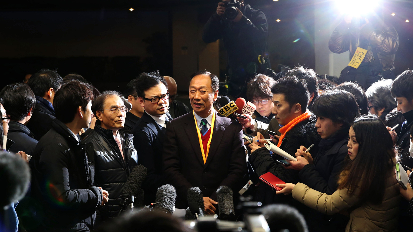 Sharp Accepts $6 Billion Bid From Foxconn, Which Then Puts Deal On Hold ...