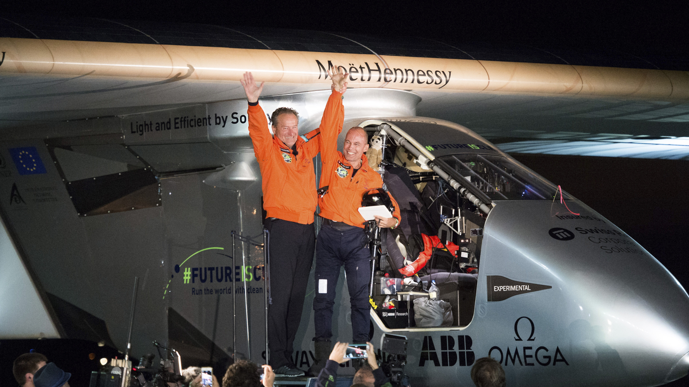 Experimental Solar-Powered Plane Completes Journey Across The Pacific ...