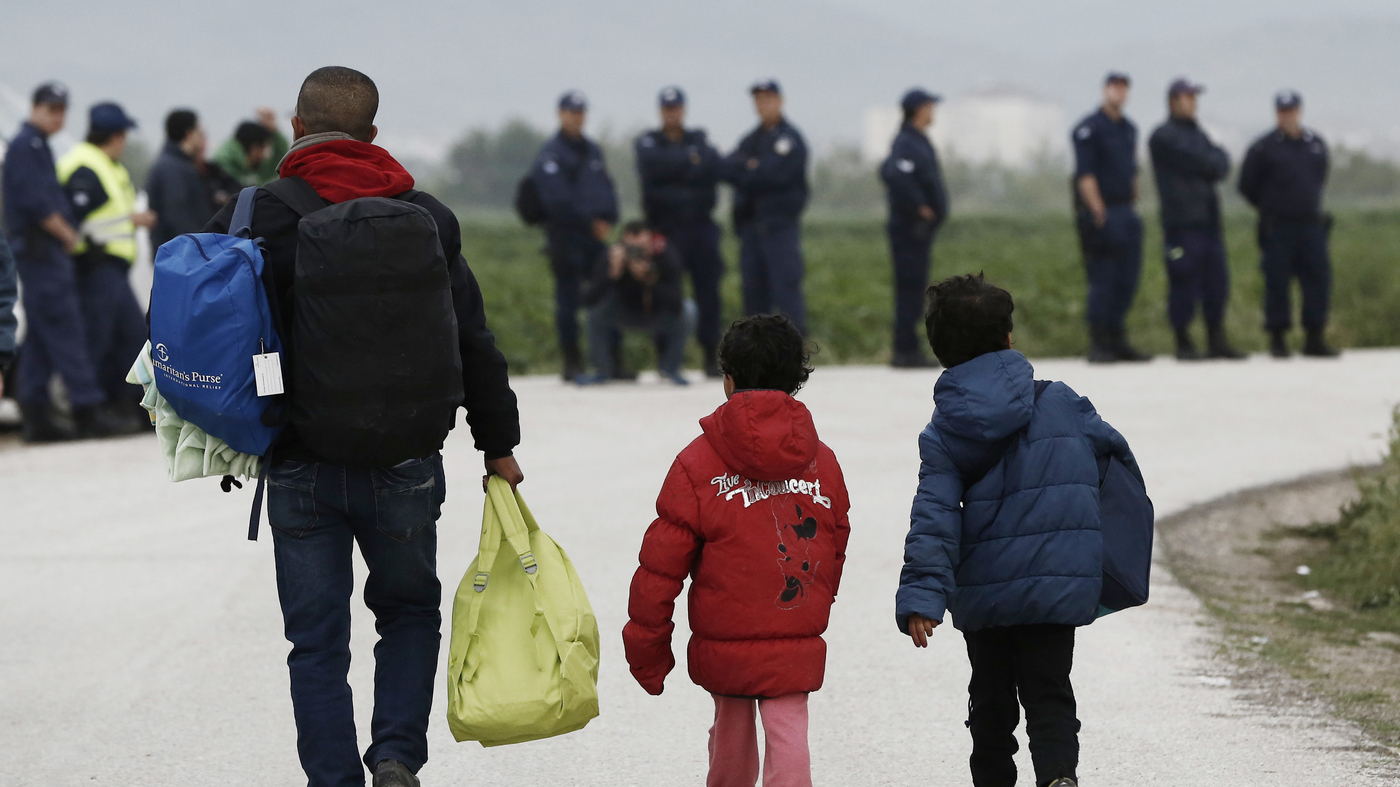 PHOTOS: Greece Begins Evacuating Thousands Of Asylum-Seekers From Camp ...
