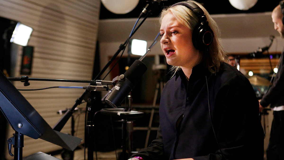 Watch Lapsley Perform 'Love Is Blind' Live In The Studio : NPR