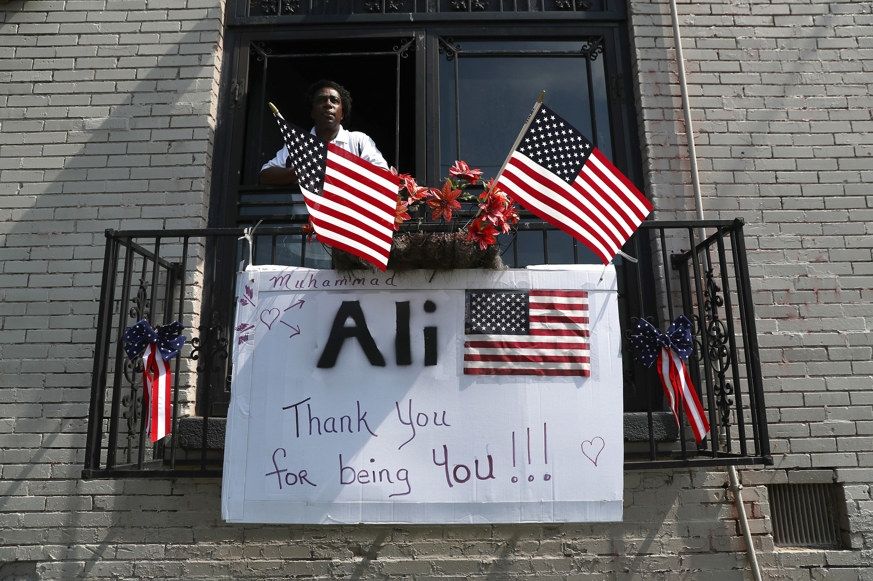 Muhammad Ali Memorial Service: Louisville Buries A Beloved Son | NCPR News
