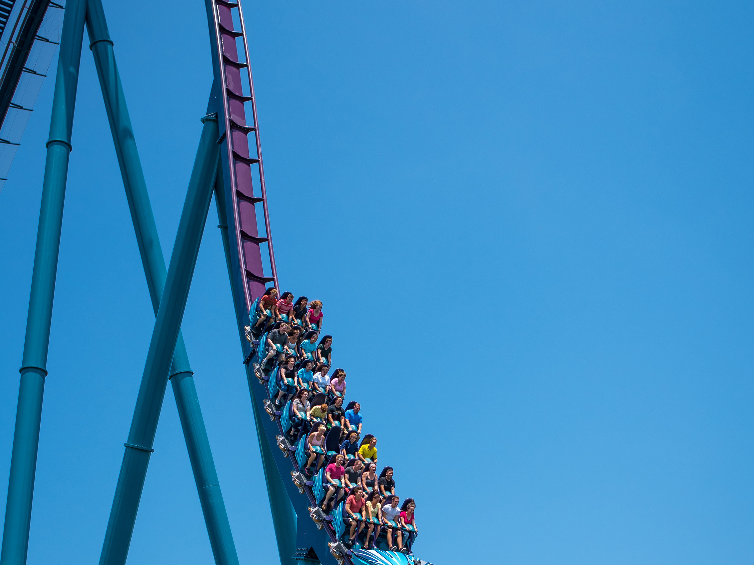 To Fight Floundering Attendance, SeaWorld Turns To Roller Coasters ...