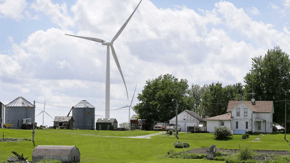 Obama's New Clean Energy Goal For North America: 50 Percent By 2025 : NPR